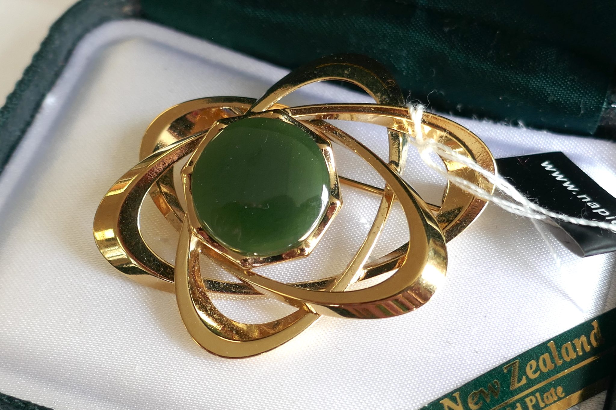 NZ Made Greenstone Gold plated Orbital Brooch – Napier Antiques
