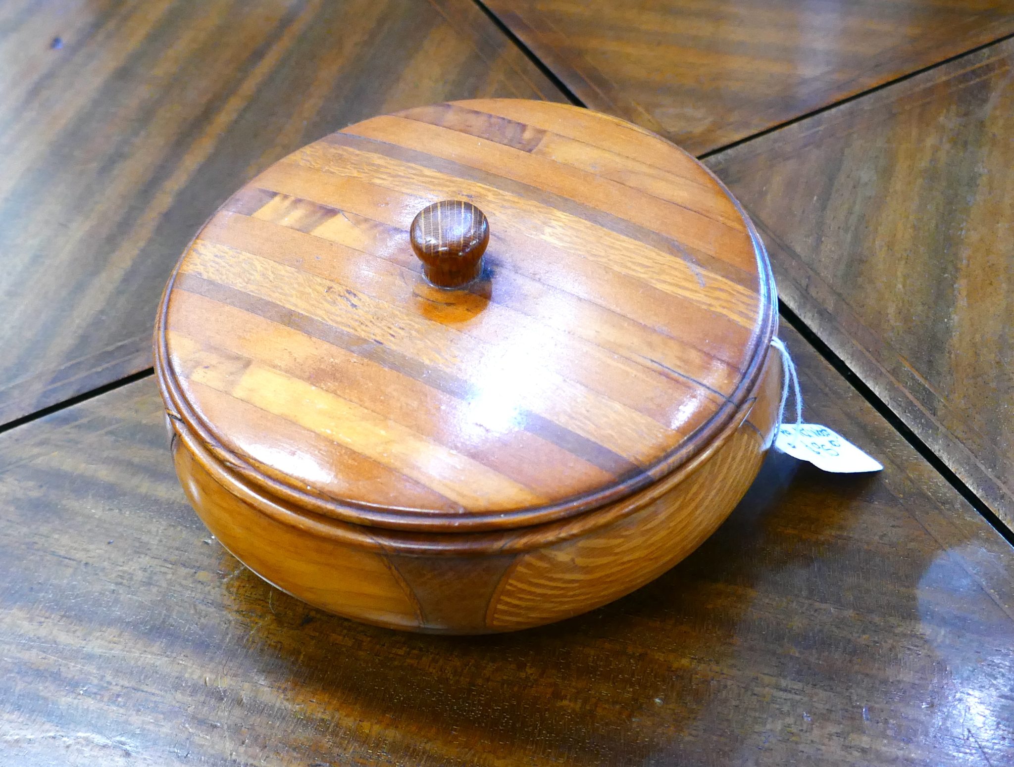 NZ Made Native Timber Powder / Jewellery Bowl – Napier Antiques